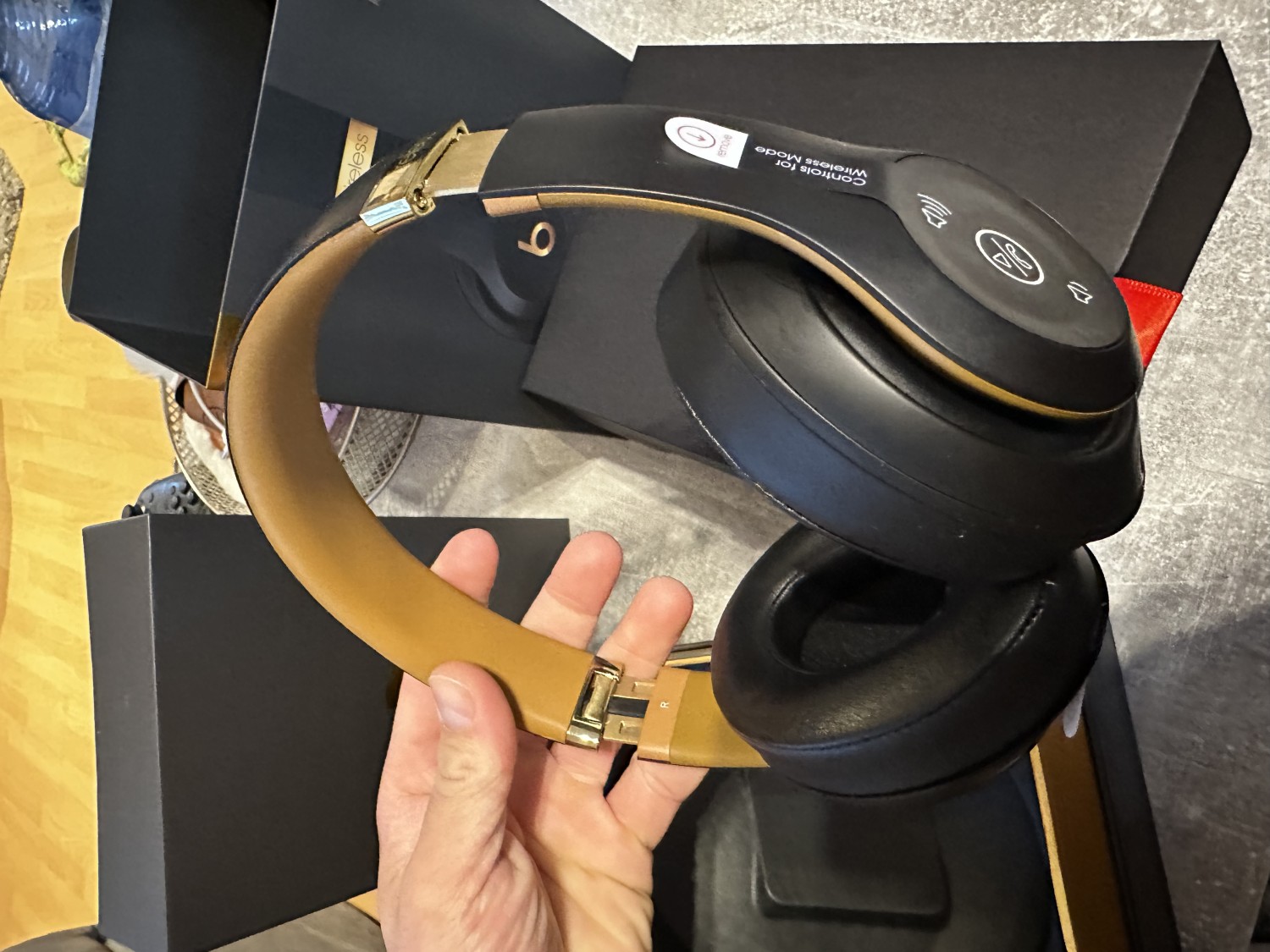 Beats Studio3 Wireless Over-ear Headphones - Baoximan